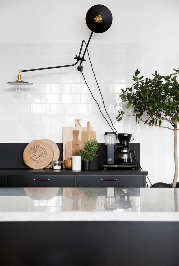 23 Life-Changing Kitchen Remodel Ideas on a Budget (Before and After)